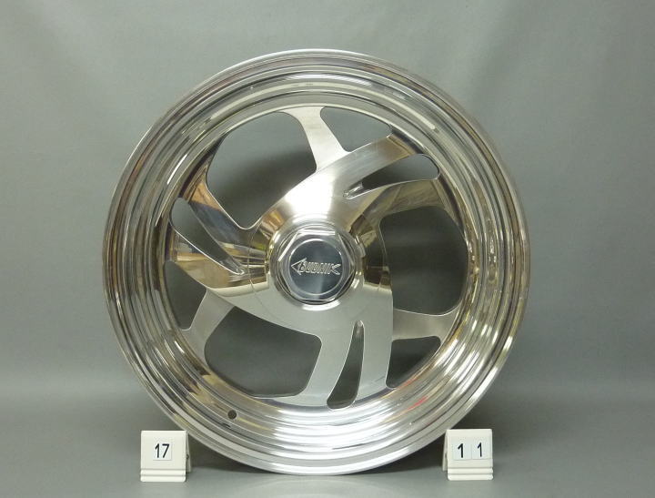バドニック ビレット アルミホイール：タスクⅡ：17X8J/9．5J：BUDNIK Billet Wheel：TUSKⅡ：17X8J/9.5J ...